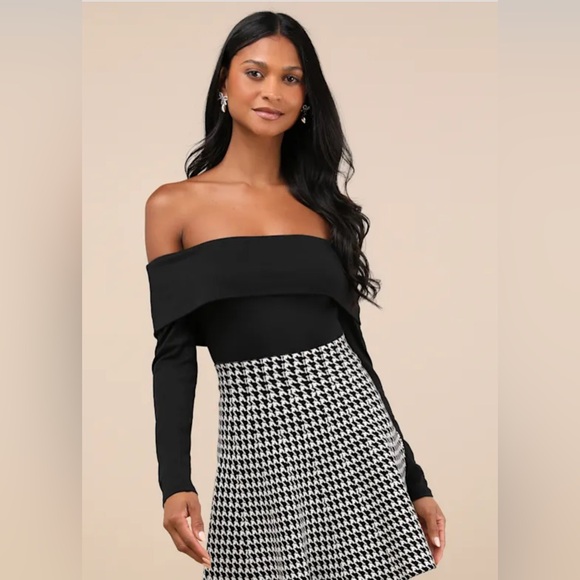 Lulus | Tops | Lulus Black Fitted Offshoulder Blouse | Poshmark